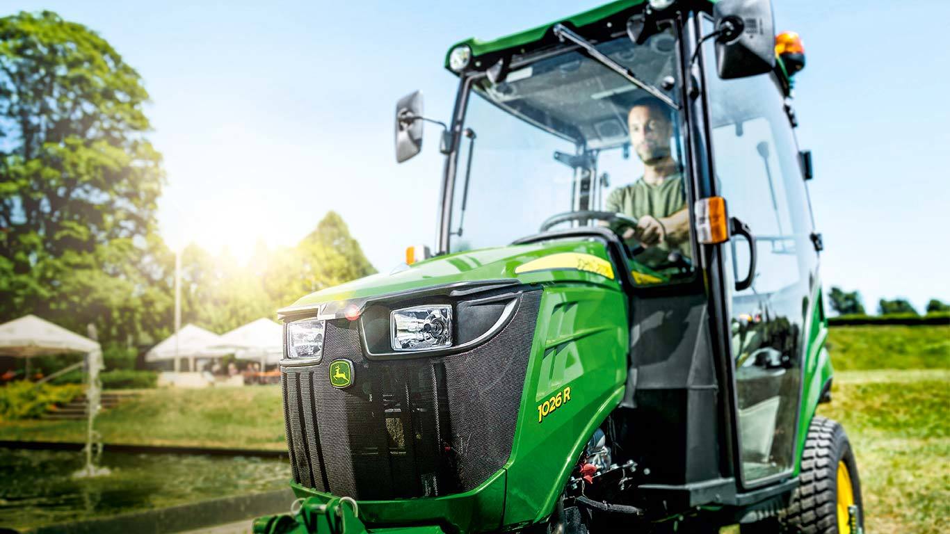 1026R 1 serien Kompakttraktorer John Deere NO 1026R 1 serien Kompakttraktorer John Deere NO